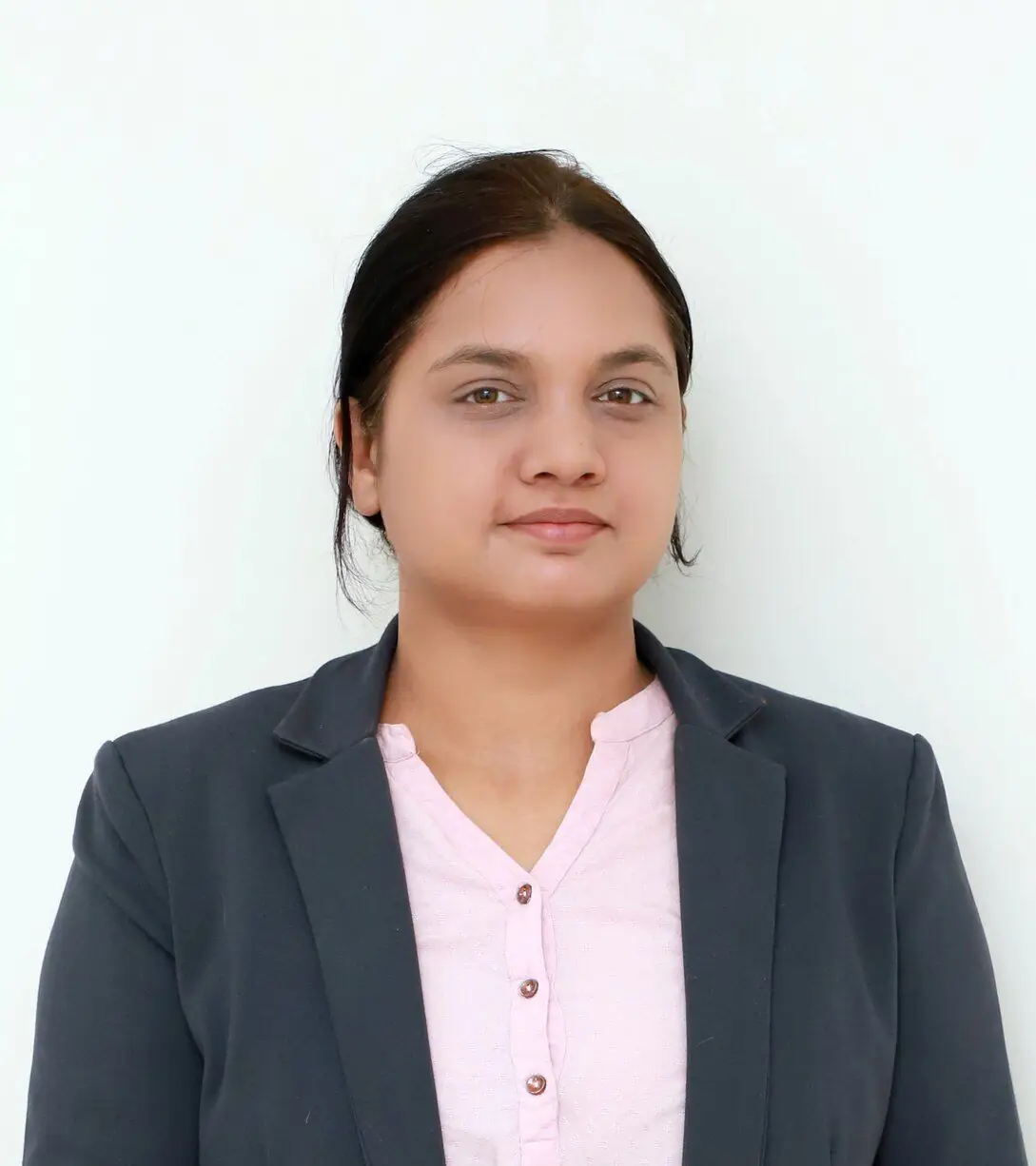 Dr. Juhi Garg, Squint Eye Surgeon in Ranchi | Centre For Sight