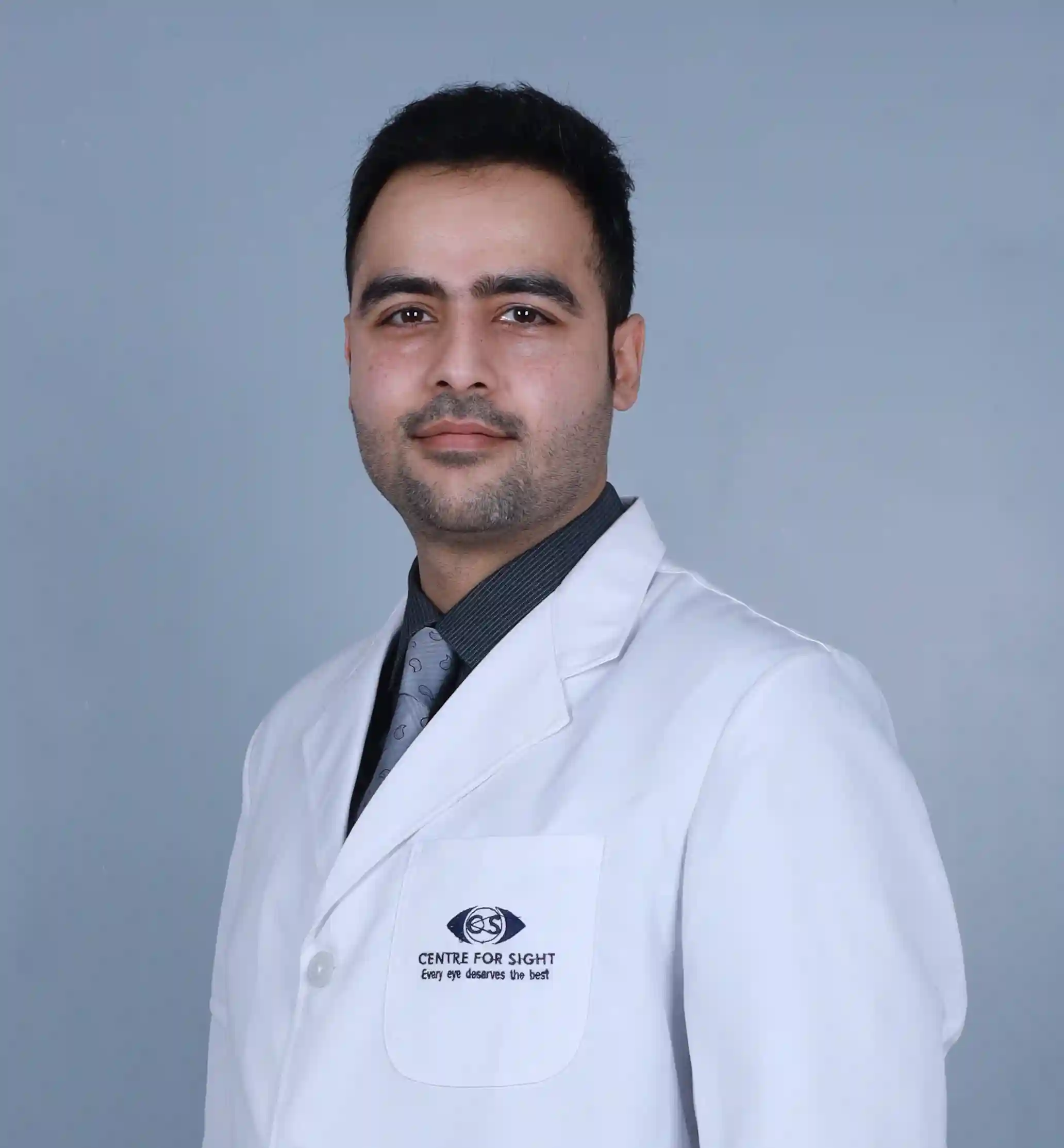 Dr. Pranav Saluja - Cataract & Surgical Specialist in Prayagraj