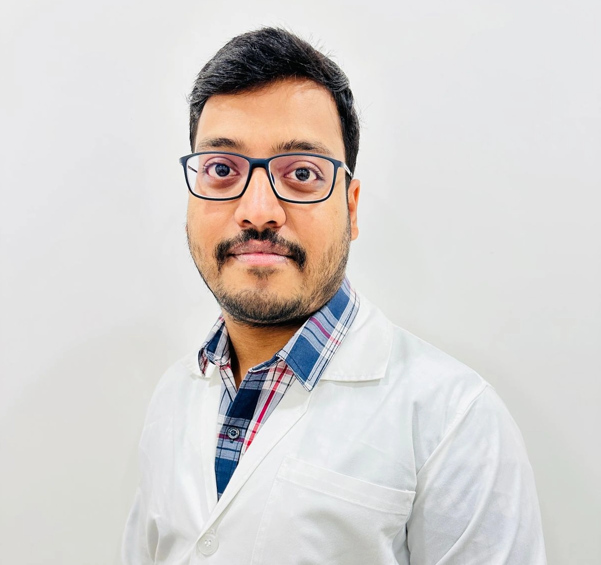 Dr. Cheekoti Vishnu Vardhan - Ophthalmology & Specialist